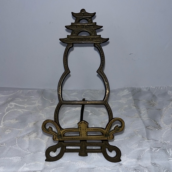Vintage | Accents | Vintage Chinese Brass Pagoda Form Table Top Easel ...